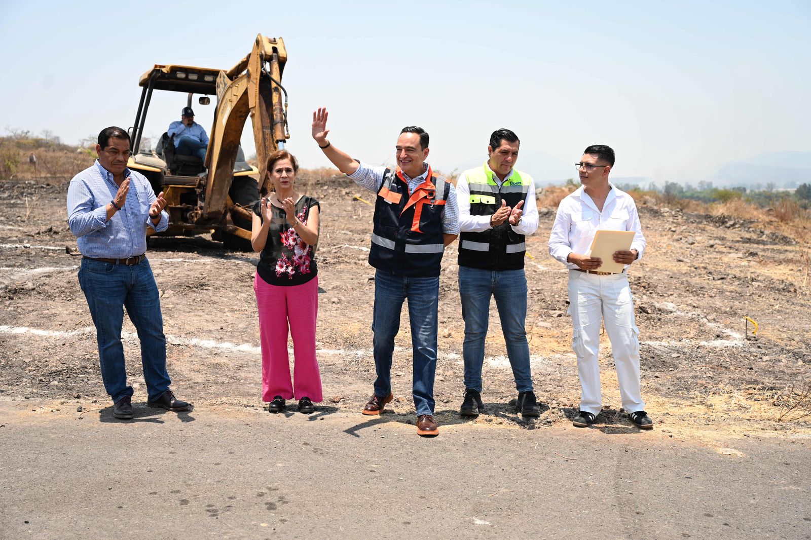 Carlos Soto dio inicio a histórica construcción del nuevo panteón en ...